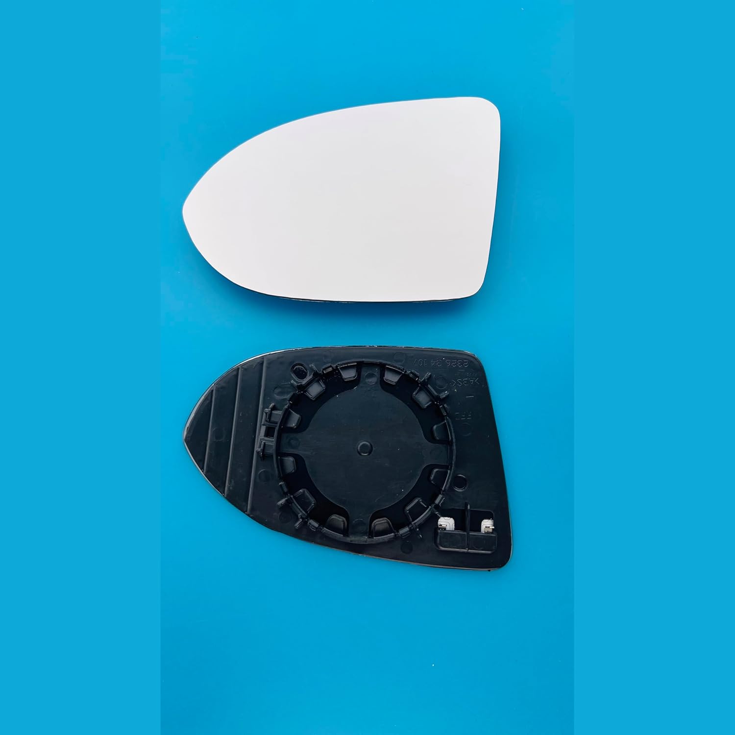 Volkswagen Passat Wing Mirror Glass With Base. LHS. 2014-2021